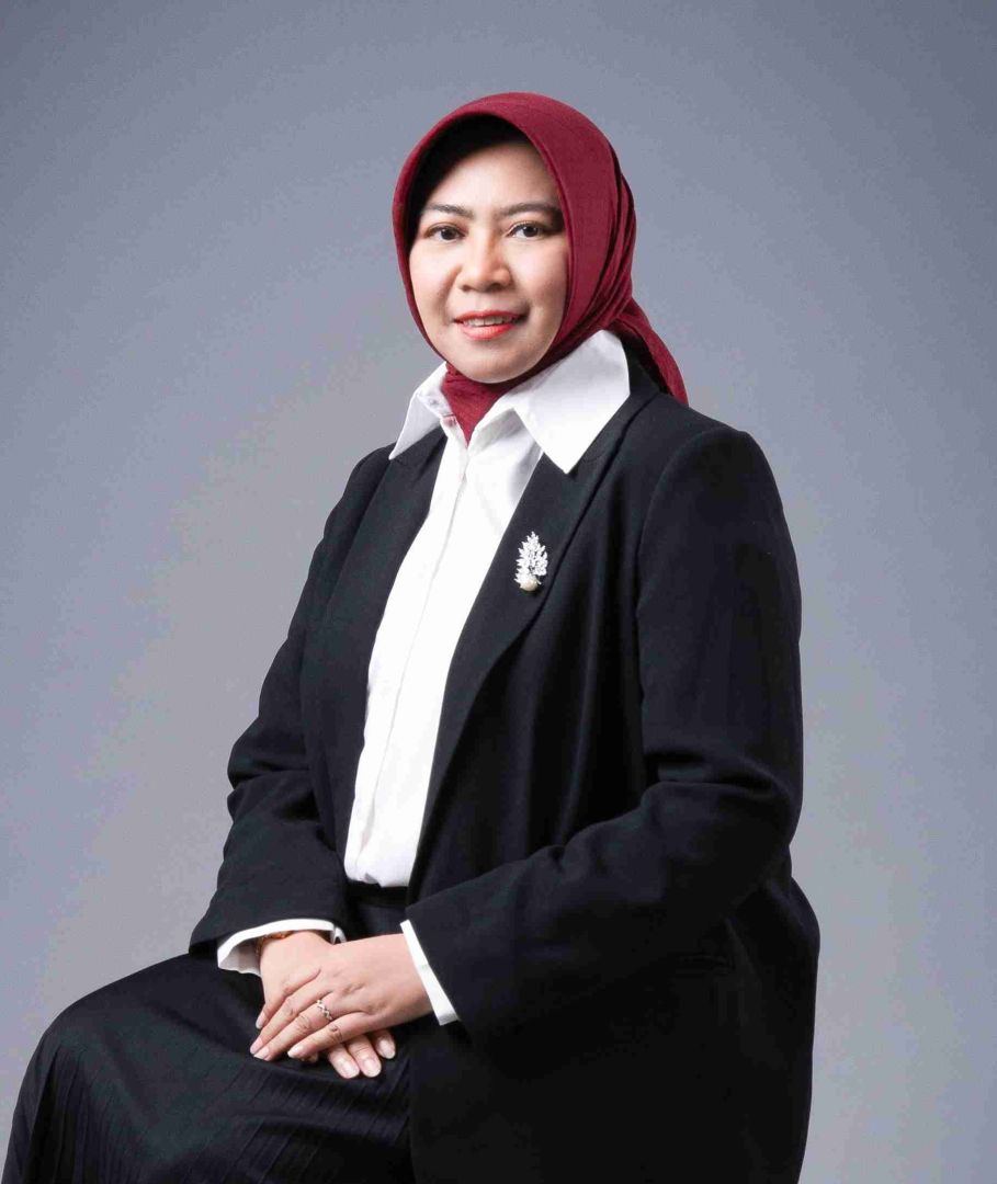 OUR TEAM - Dr. Yasmine Nasution, M.App.Com